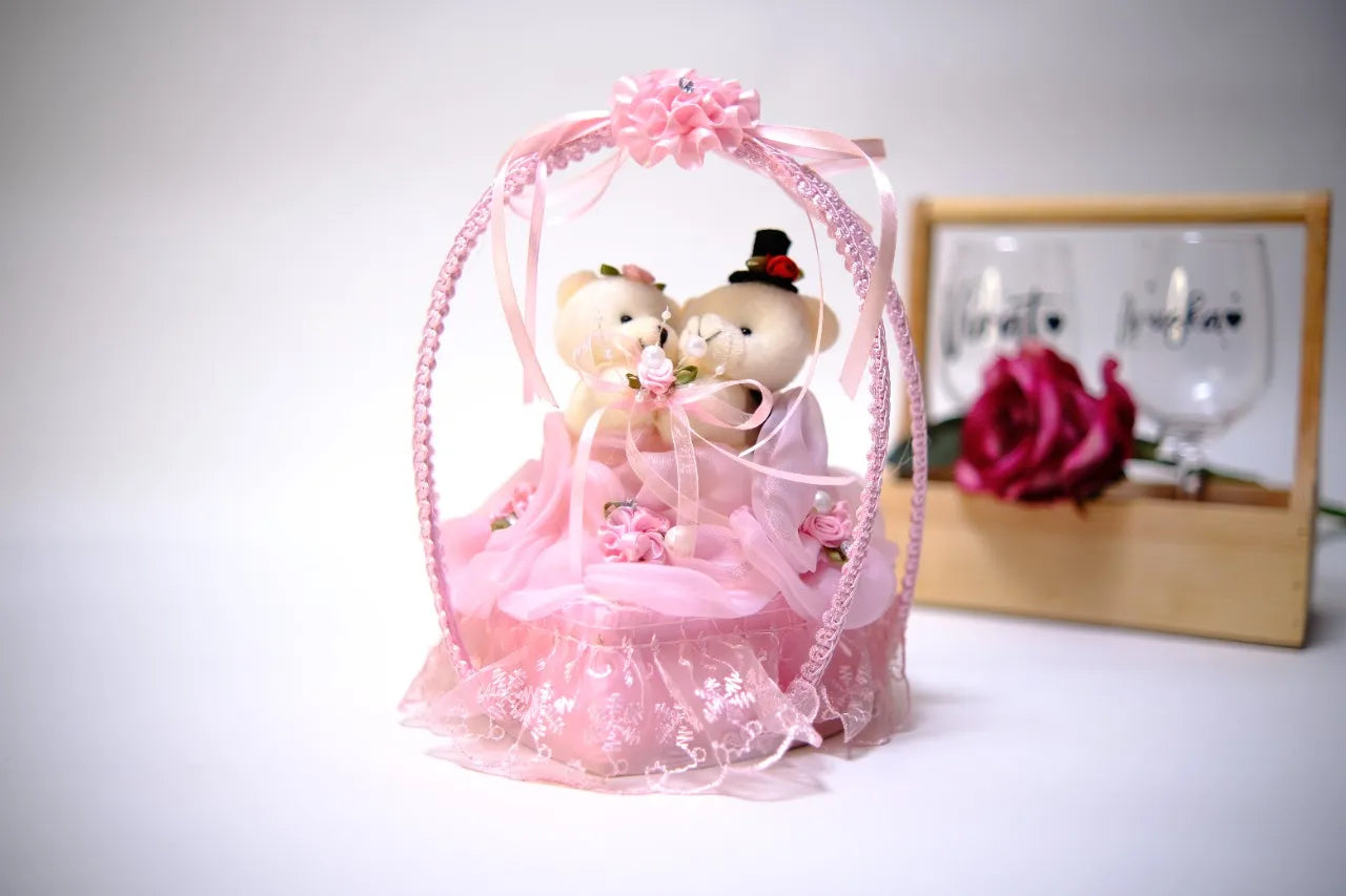 Pink Couple teddy bucket – handmadelovebytanya
