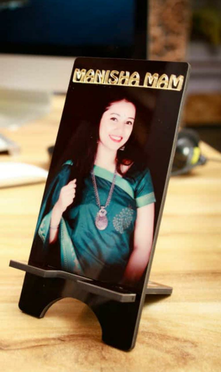 Personalised Name Mobile Stand – handmadelovebytanya